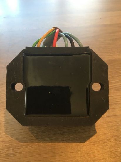 185516061: VOLTAGE REGULATOR, ALTERNATOR | Novi Group