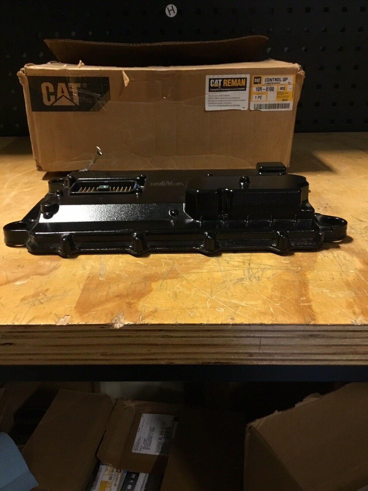 10R-8100: CONT GP ELEC | Novi Group