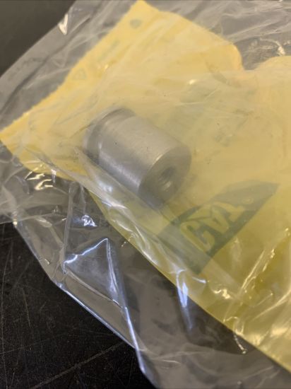 8N-3529: PLUG | Novi Group