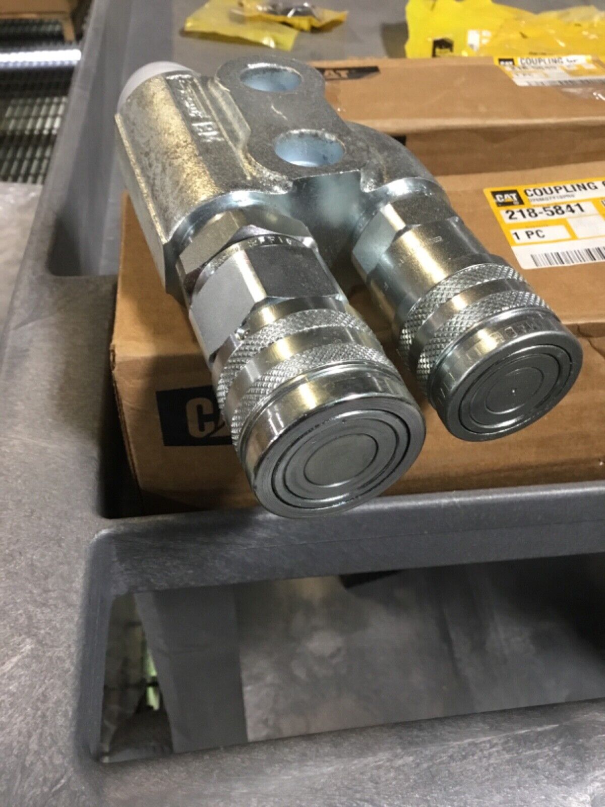 218-5841: FITTING GP-HYDRAULIC -QUICK DISCONNECT, FEMALE, HIGH FLOW | Novi Group